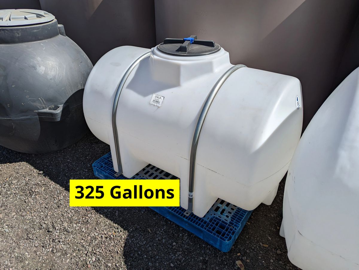 Norwesco 325 Gallon Horizontal Leg Water Hauling Tank (Pick Up Only)*