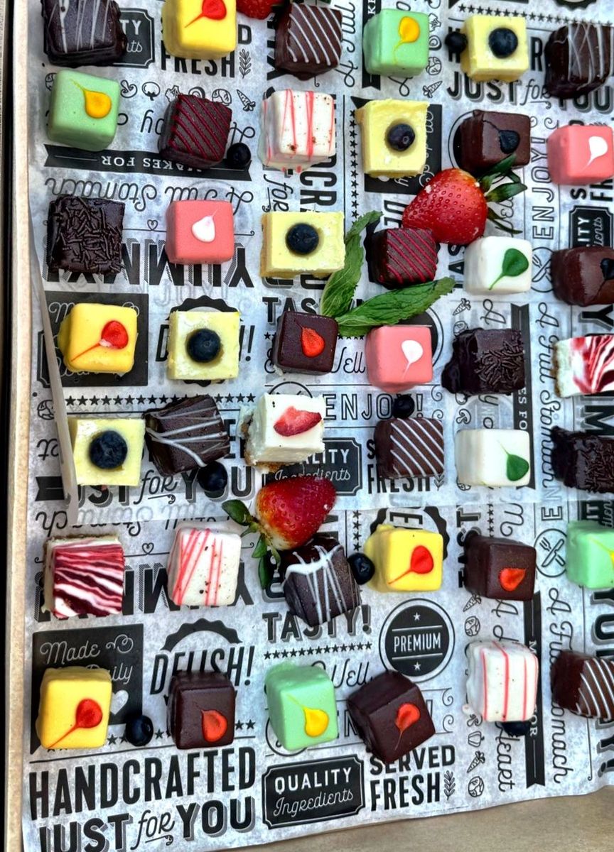 Assorted Mini-Dessert Tray