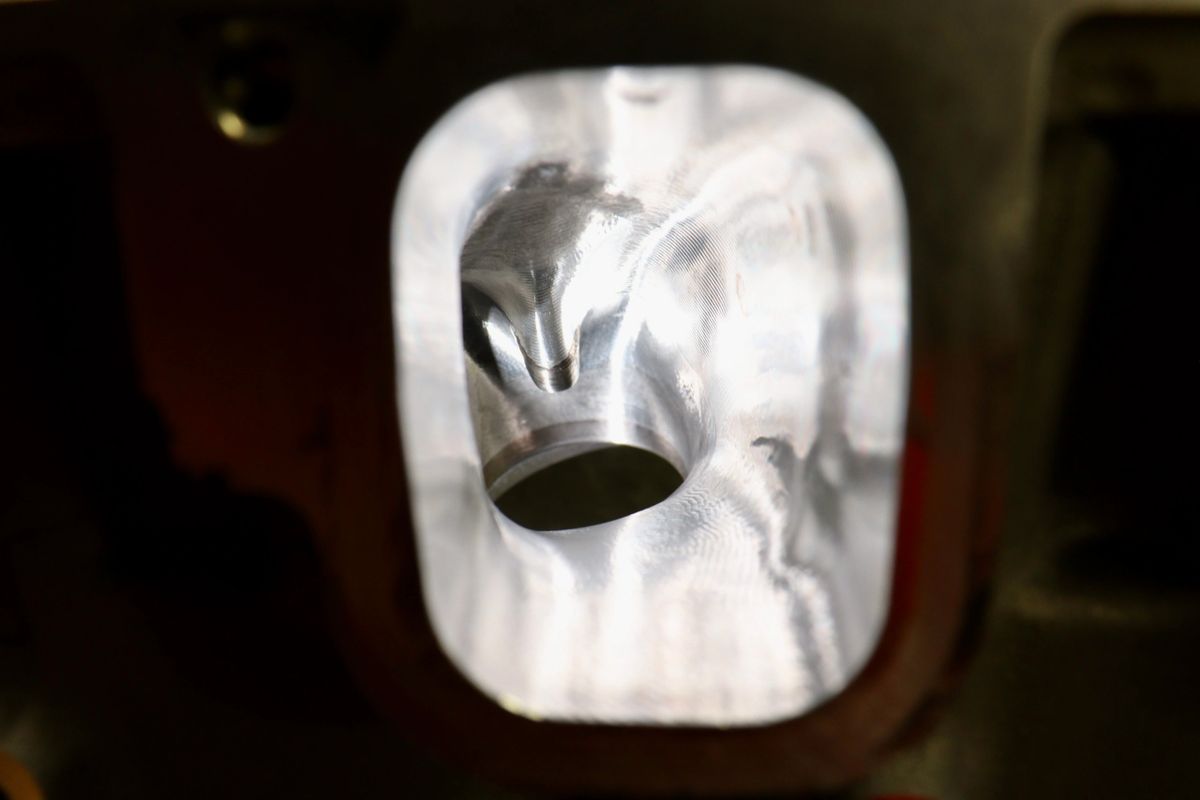 GM LT1/LT4 Cylinder Head Porting