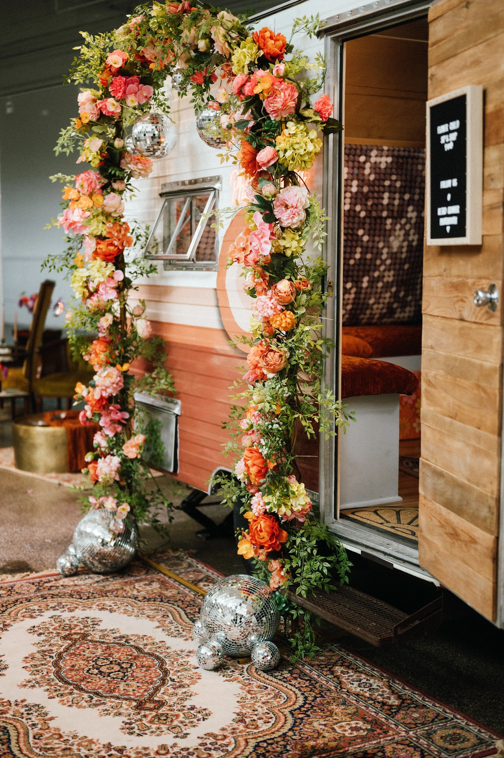 Vintage Camper Photo Booth | Retro Roamer Photobooth