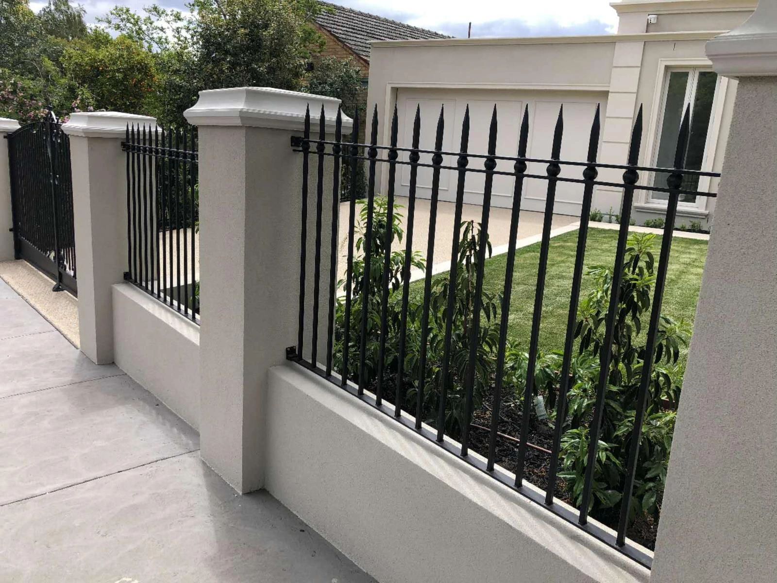 Brisbane Custom Fencing - Colorbond fencing, Timber fencing, Blockwork ...
