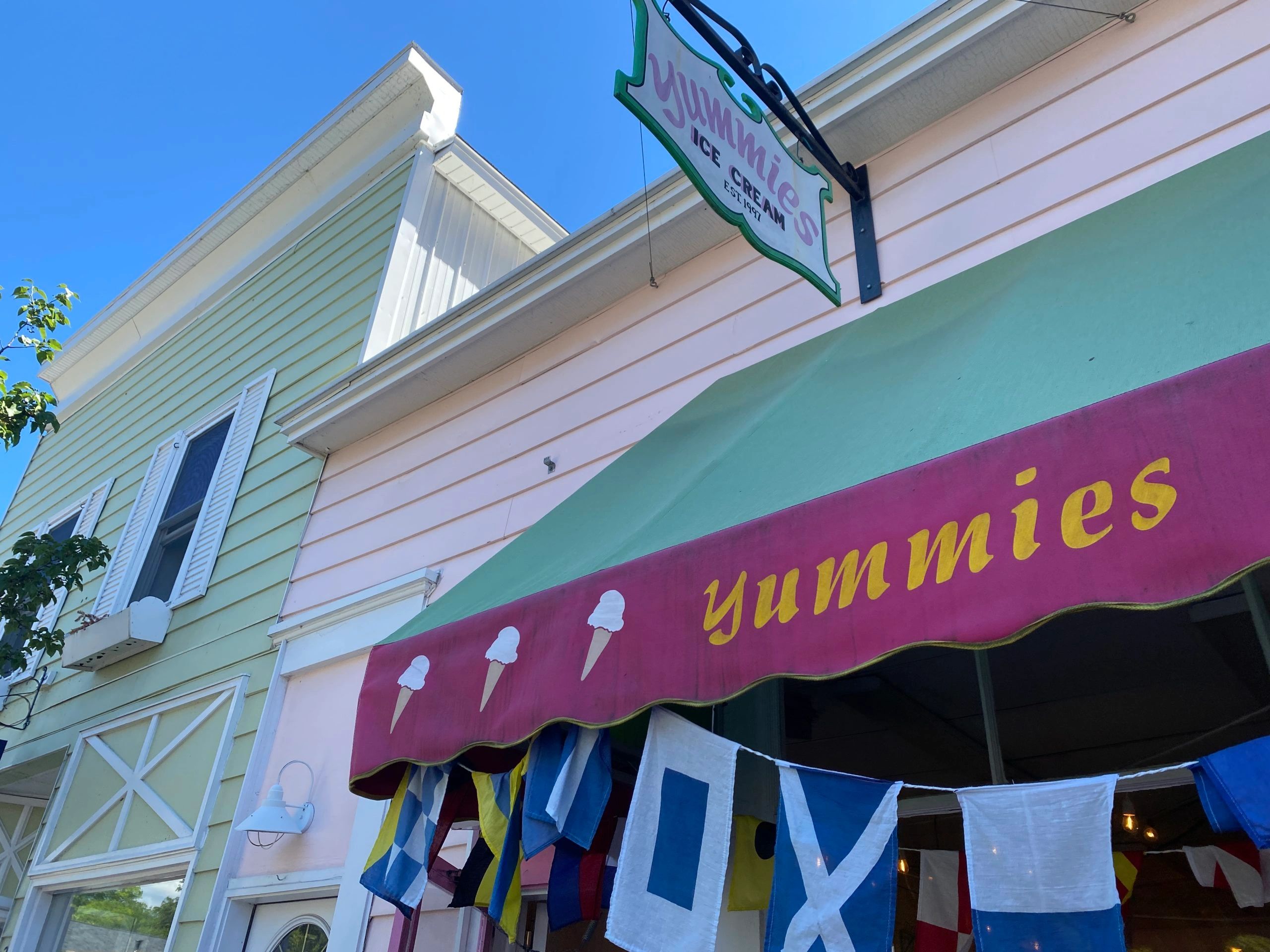 Ice Cream - Yummies Ice Cream - Harbor Springs, Michigan