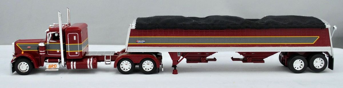 DCP 60-1422 Peterbilt 359 with 36" Sleeper and Wilson Commander Grain ...