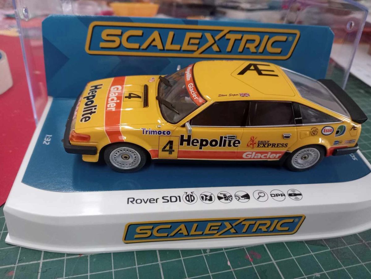 Scalextric C4534 Rover SD1 1983 BTCC Steve Soper