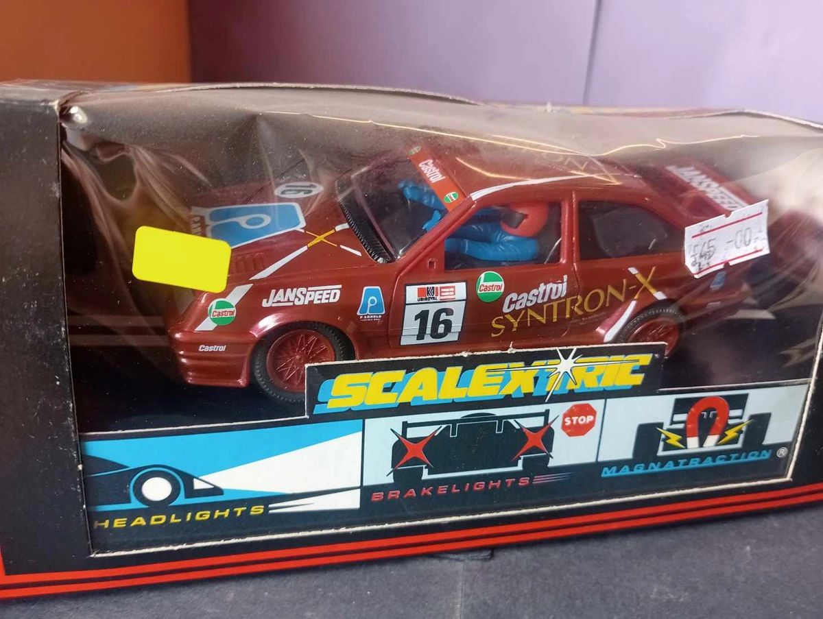 Scalextric C408 Ford RS Cosworth Syntron-x (unused)