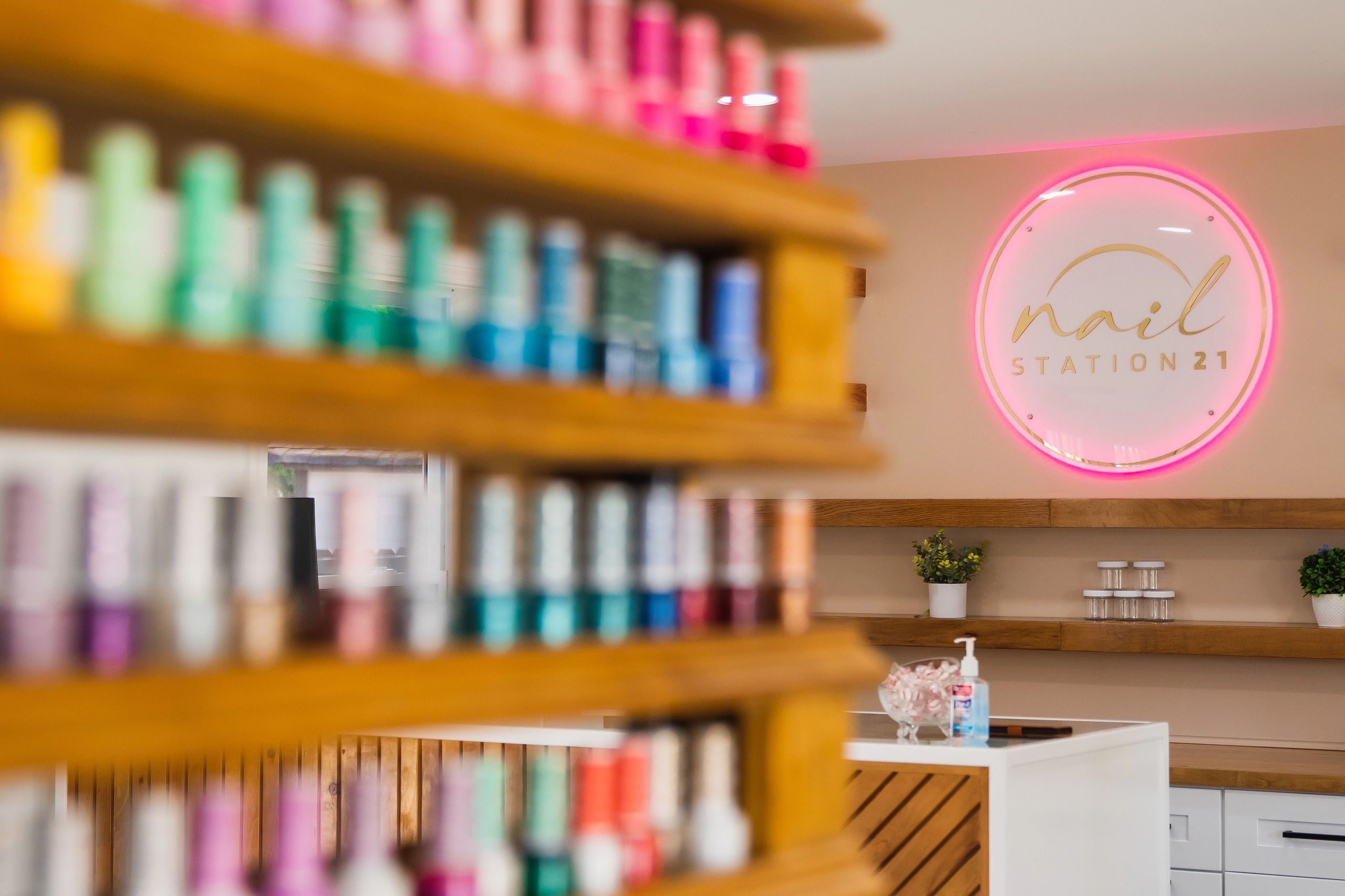 Nail, Manicure, Pedicure, Massage. - NAIL STATION 21