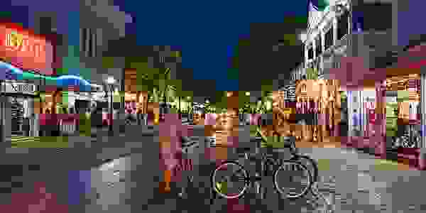 Duval Crawl - Duval Street Key West, Sightseeing Tours, Duval Crawl ...