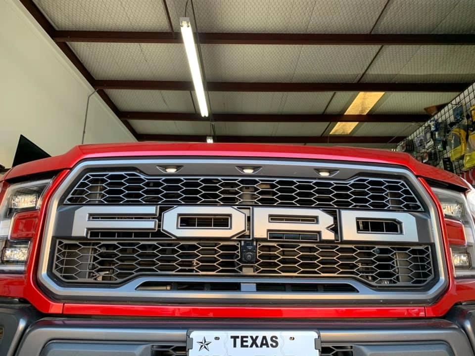 Ford F150 Raptor gets a complete car audio system.