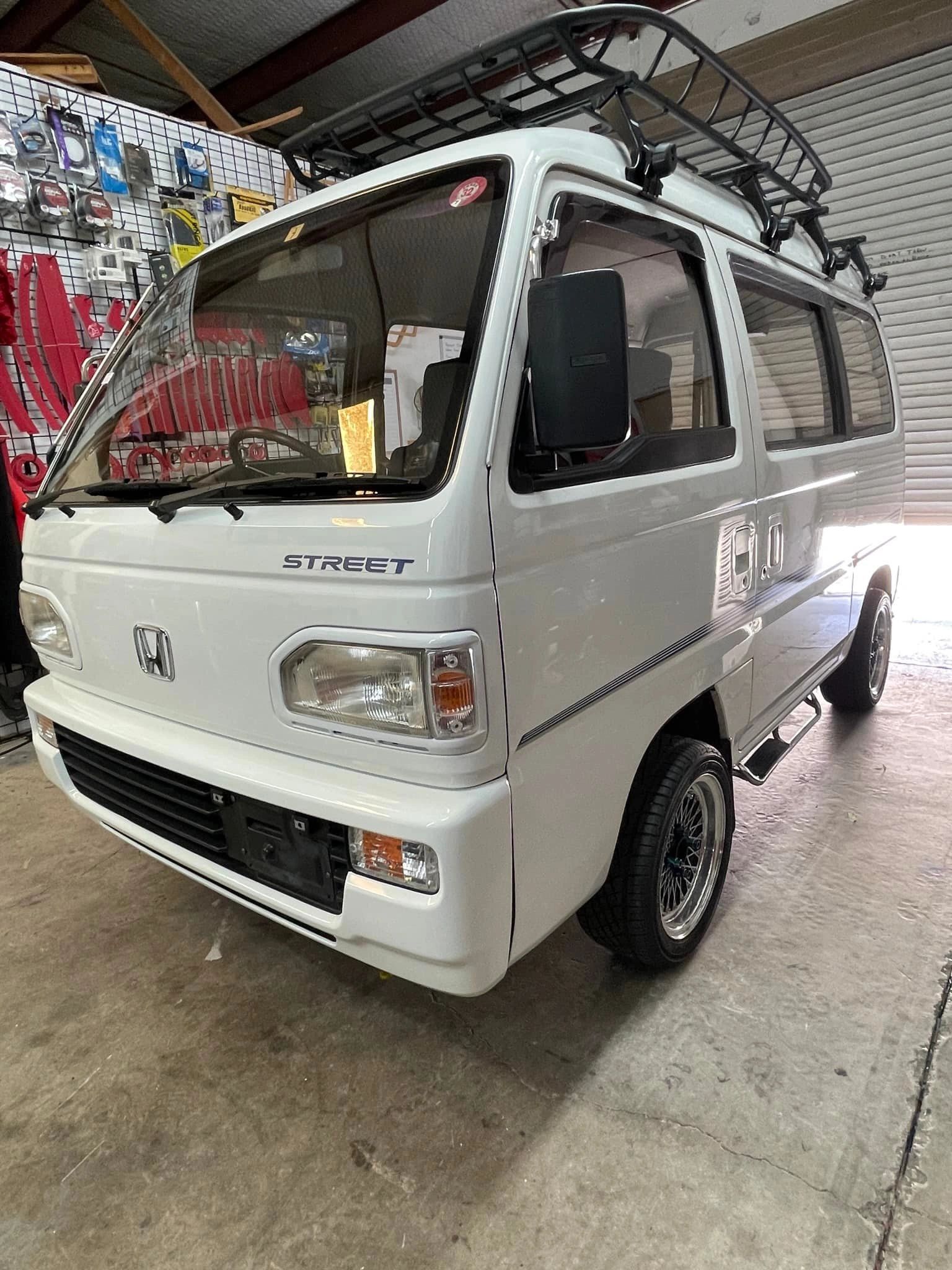 Project #Acty audio upgrade in the Honda van.