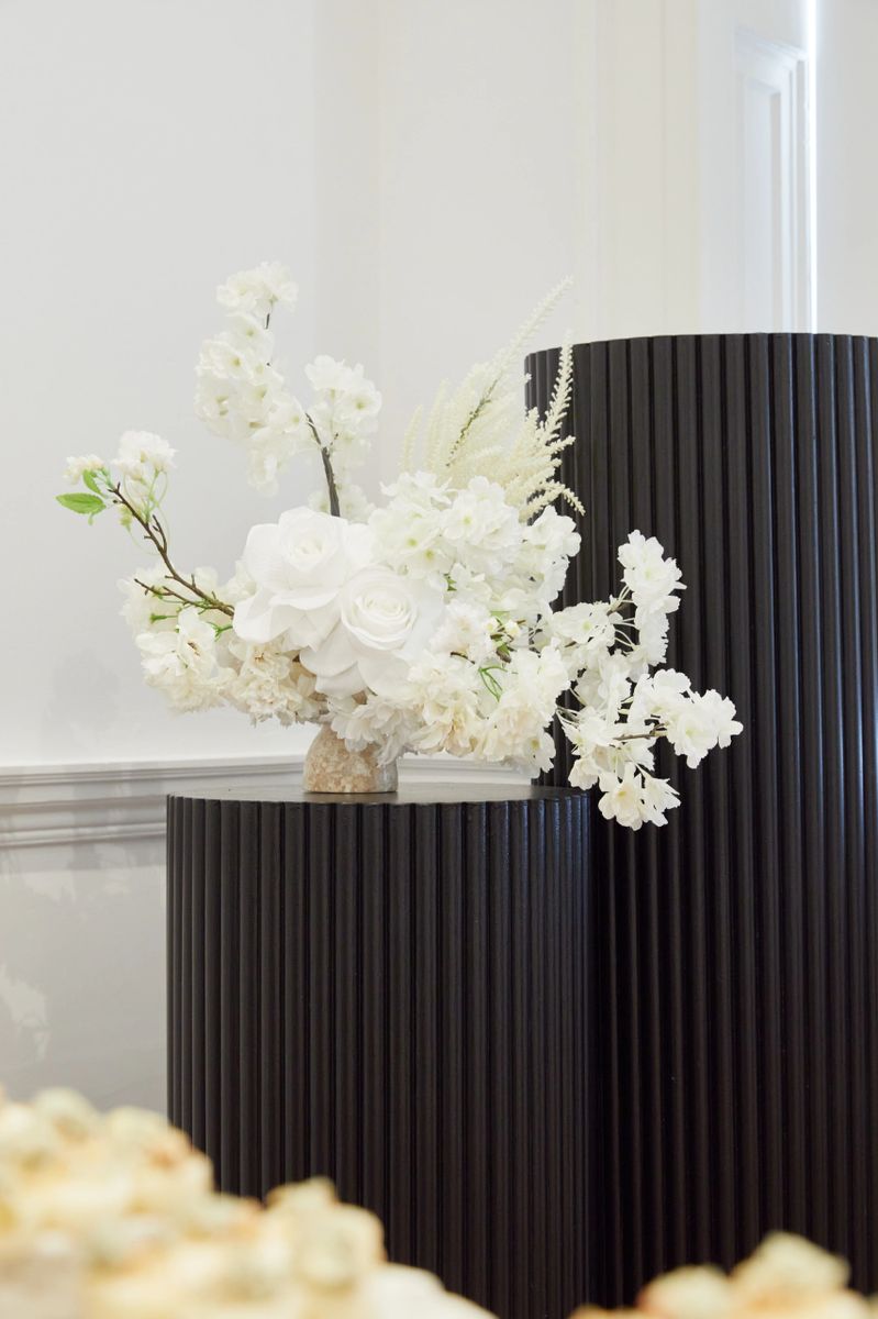 Fluted Circular Plinth