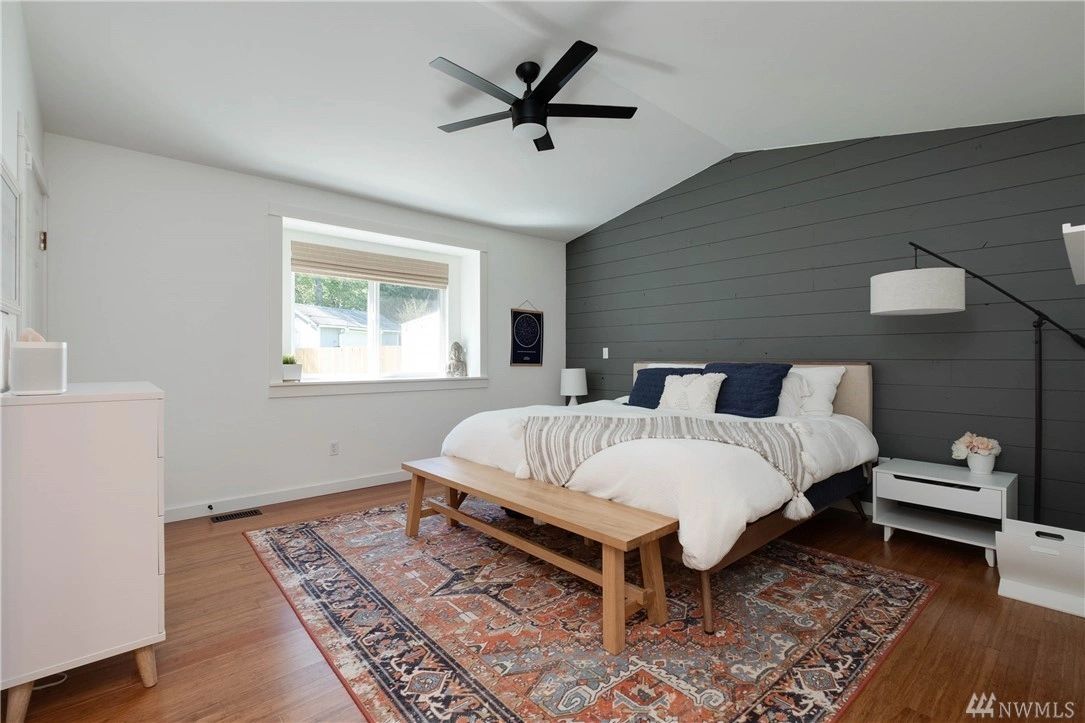 EM Super Construction