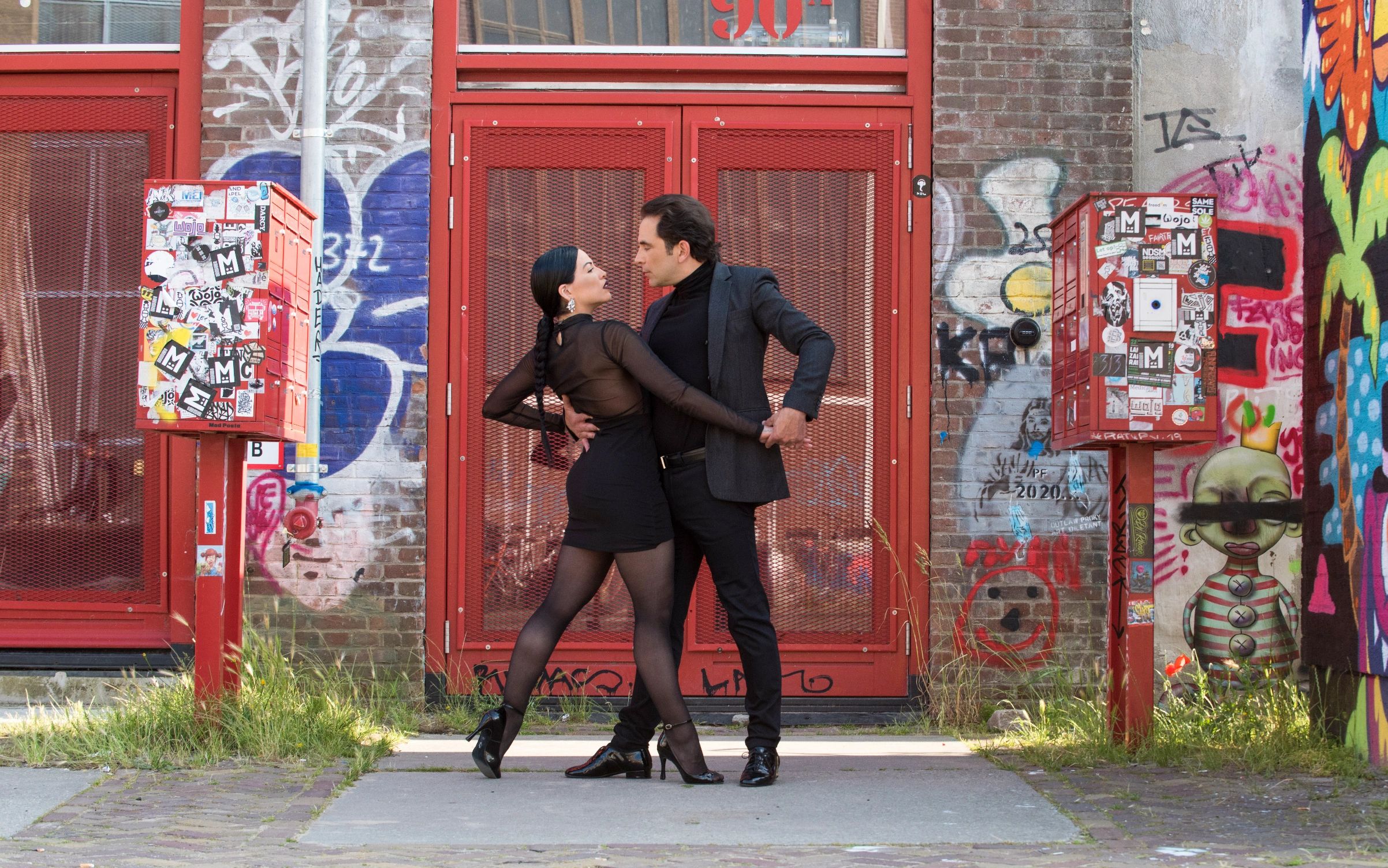 Tango lessons in Amsterdam. Group and private. Tango shows