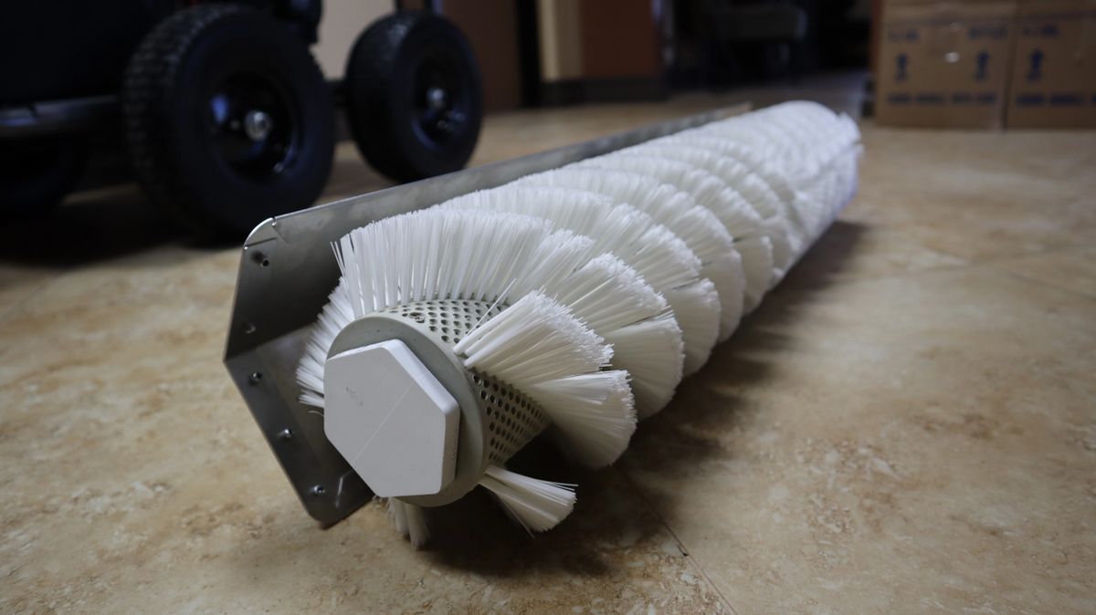 J Racenstein 39" Rotary Brush