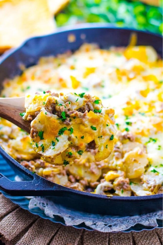 Cheesy Ground Beef & Scalloped Potato Skillet