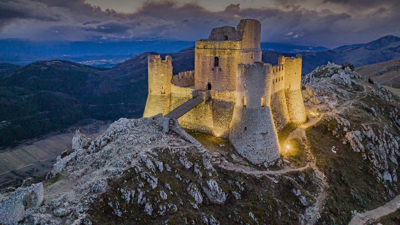 The Castle Of Rocca Calascio, Italy’s Loftiest Fortification