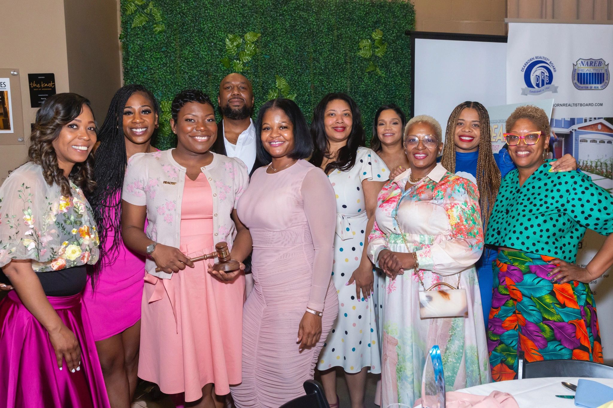 HOME [dearbornrealtistboard.com]