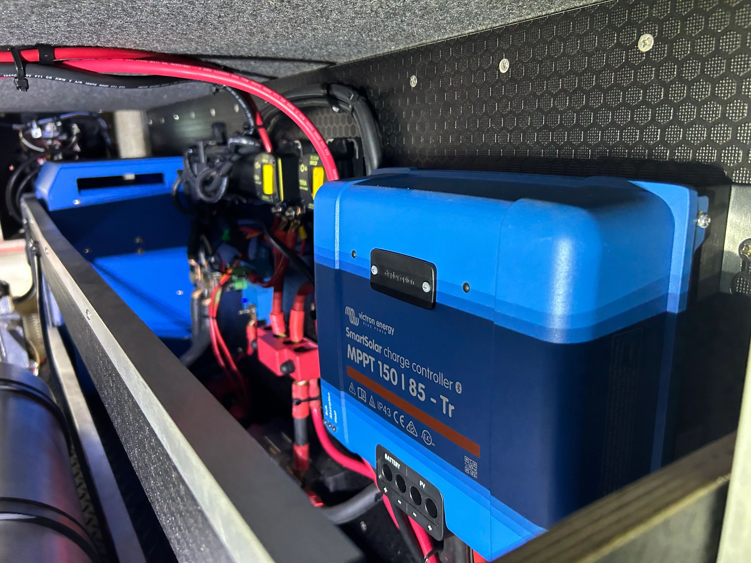 Yellowskeeter Marine - Solar Panels for Campers, Rv Solar Installation ...