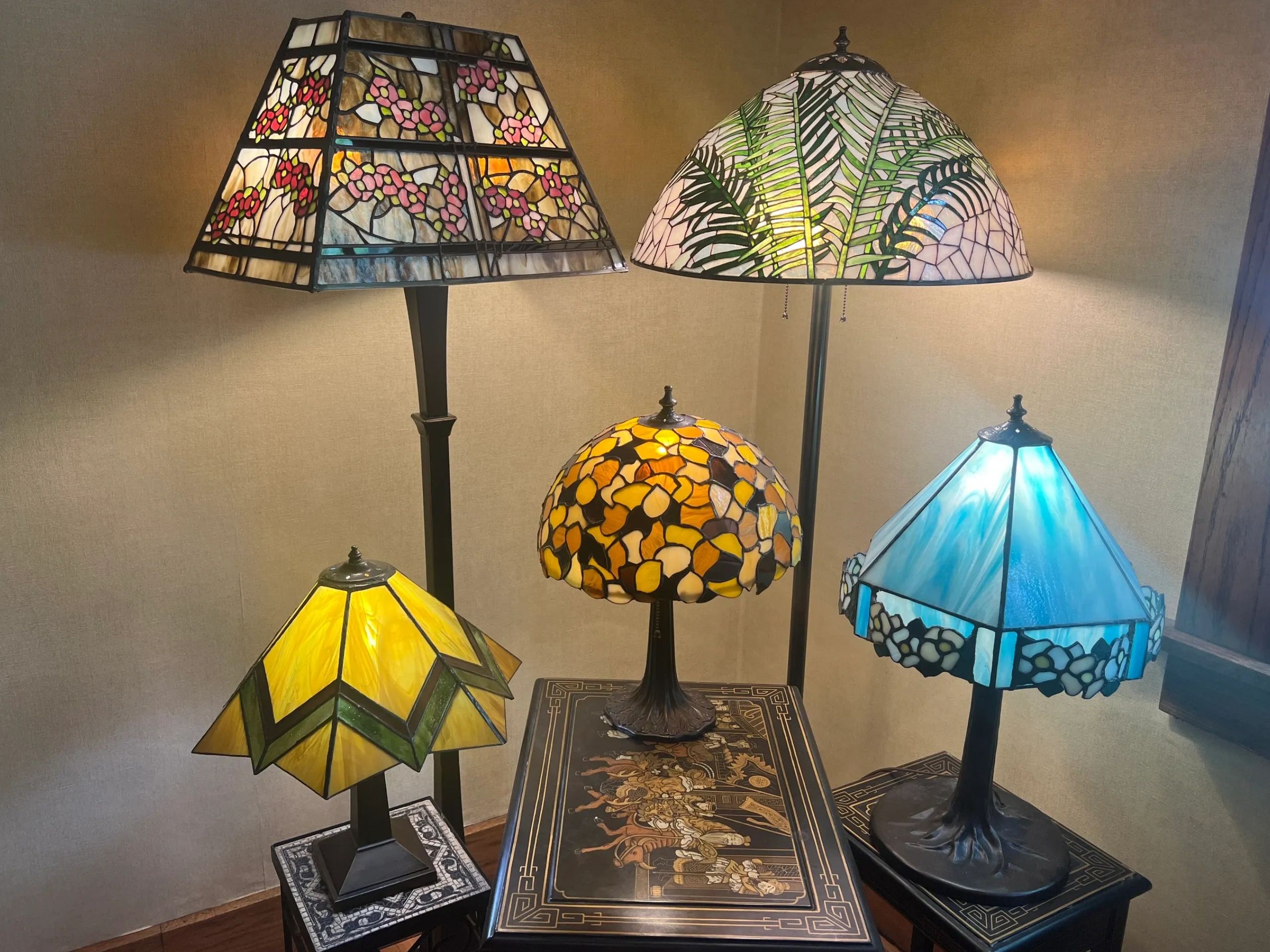 Custom Lamps | Illumination of Glass