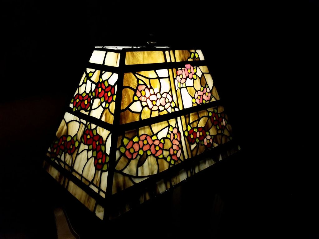 Custom Lamps | Illumination of Glass