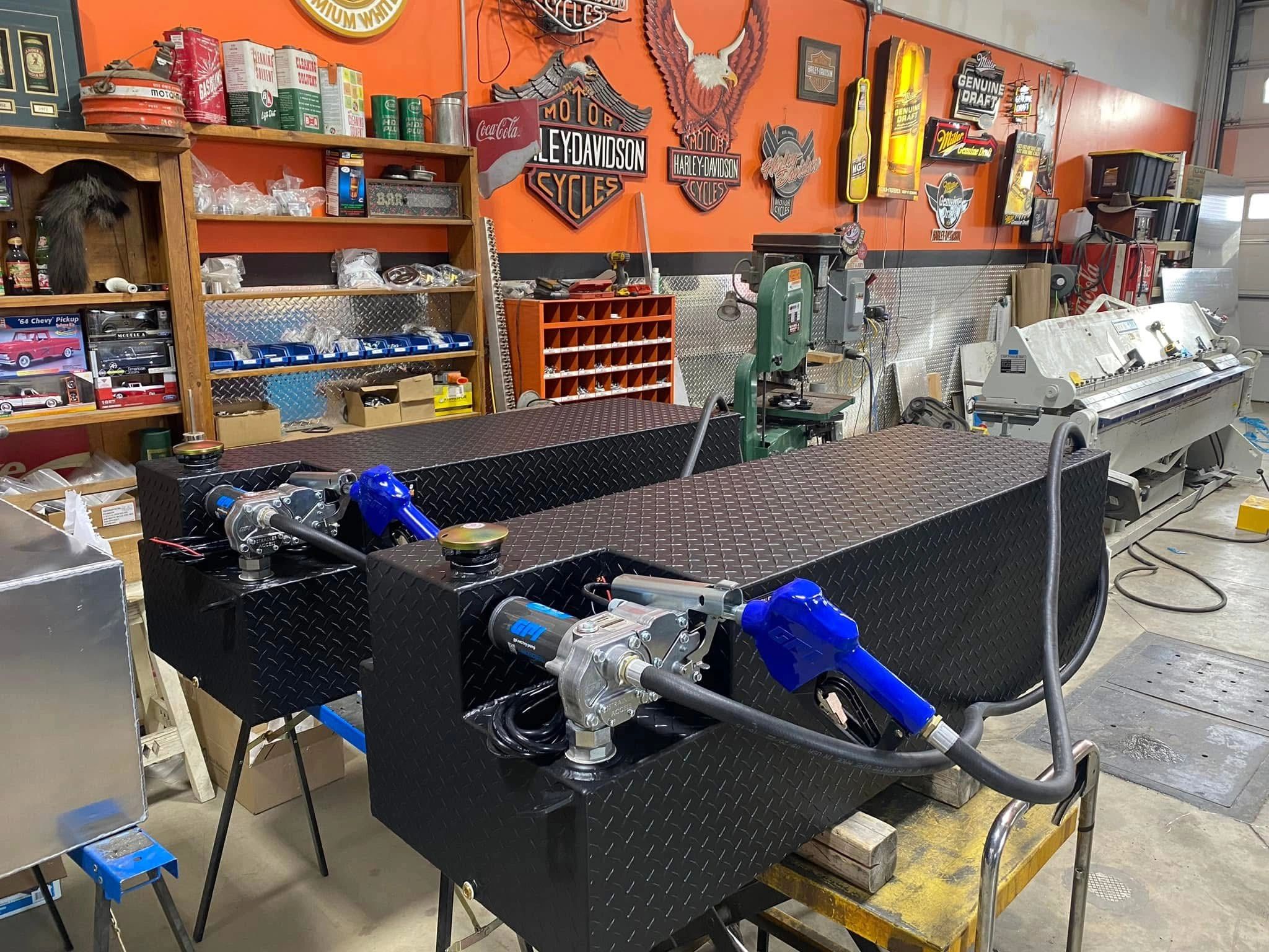 Custom Aluminum Tidy Tanks | Dewrock Welding Ltd.