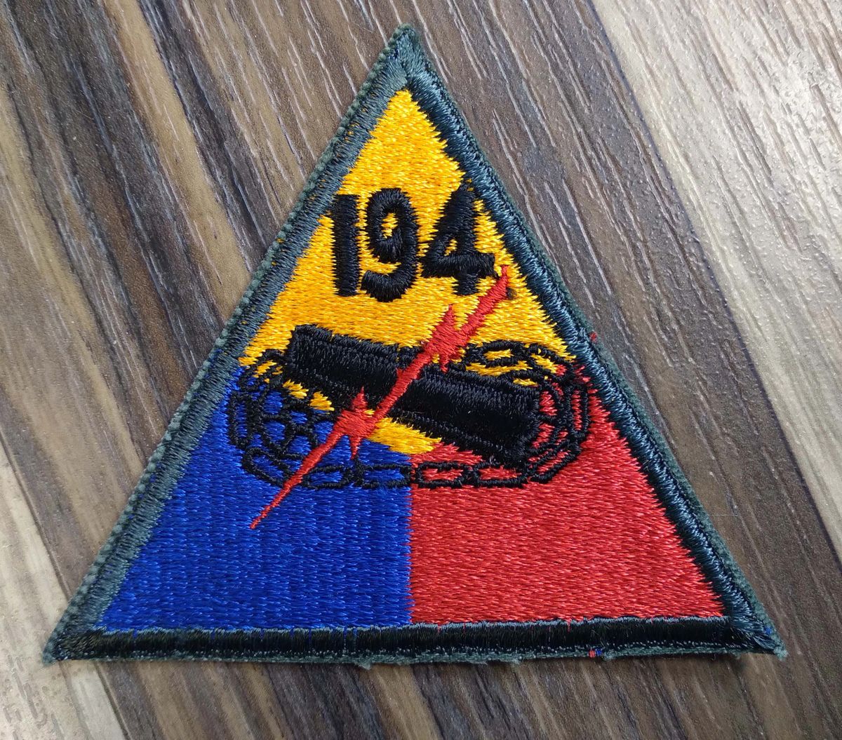 VIETNAM ERA US ARMY 194TH ARMORED REGIMENT PATCH, Item #4977