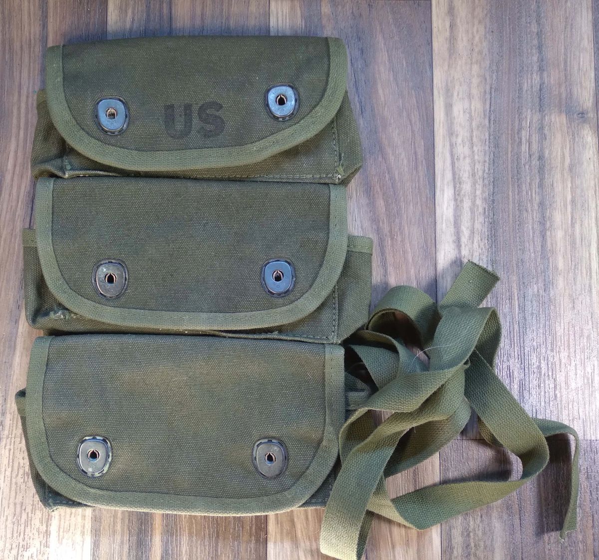 VIETNAM WAR U.S.M.C 3 CELL GRENADE POUCH NOS, Item #4912