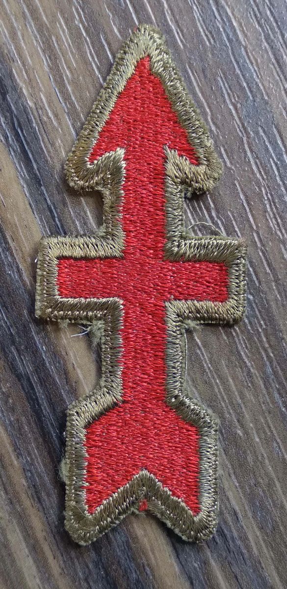 WWII US ARMY 32ND INFANTRY DIVISION OD BORDER RED ARROW PATCH, Item #4973