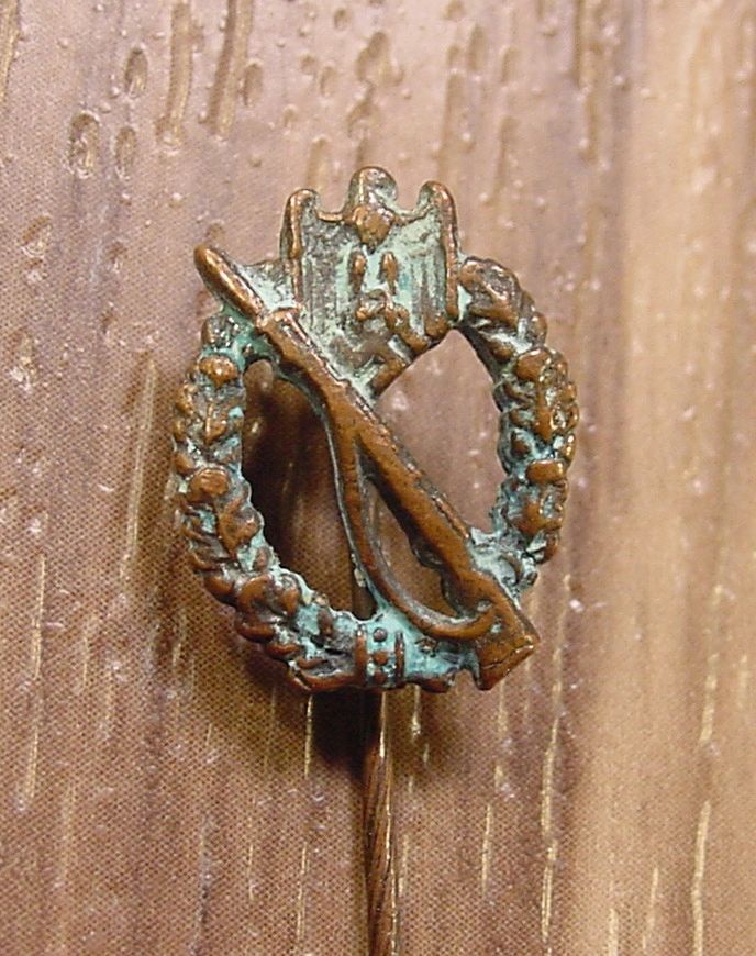 WWII GERMAN MECHANIZED INFANTRY ASSAULT BADGE STICK PIN, Item #1500