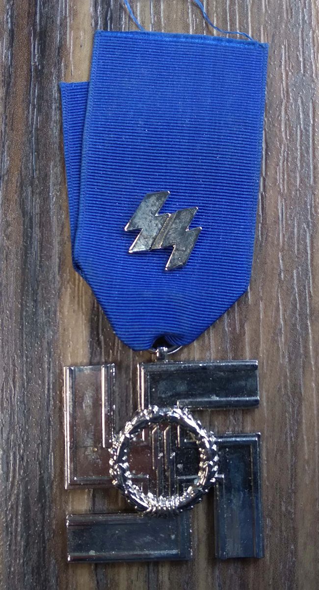 SOLD - REPRODUCTION WWII GERMAN SS 12 YEAR LONG SERVICE MEDAL, Item #5273