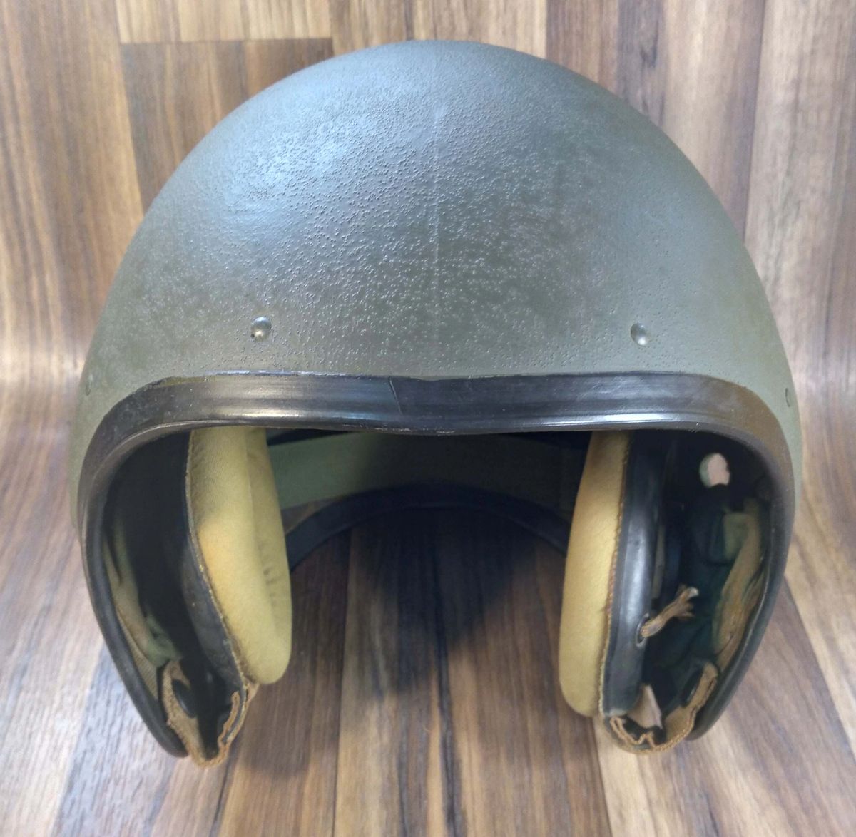 VIETNAM US COMBAT VEHICLE CREW HELMET, Item #5415