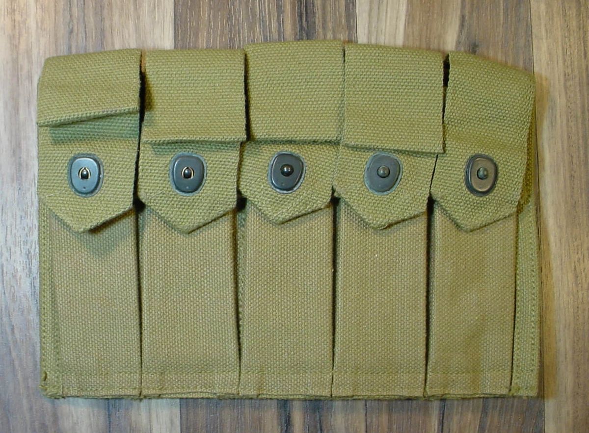 WWII US ARMY THOMPSON SUB-MACHINE GUN POUCH FOR 20 RD MAGAZINES, Item #3688