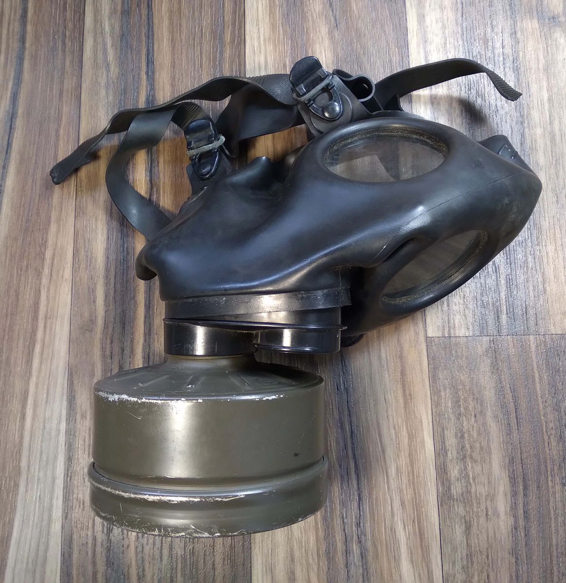 SOLD - COLD WAR GERMAN ARMY GAS MASK WITH FILTER, Item #5374