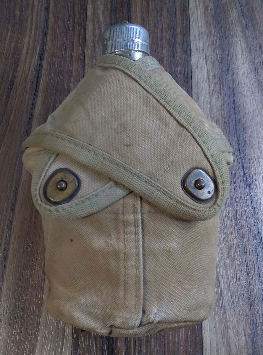 SOLD - WWII U.S. MARINE USMC P3 CANTEEN CARRIER WITH WWI AGMCo CANTEEN ...