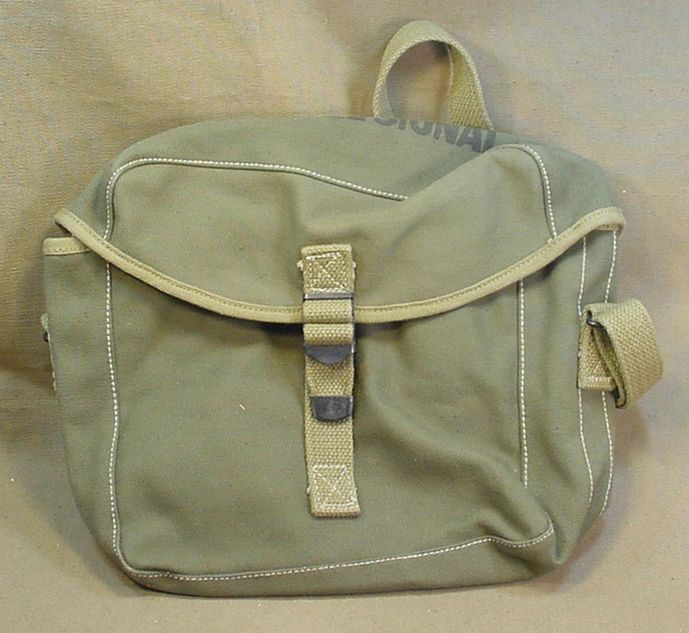 WWII SIGNAL SATCHEL CANVAS BAG, Item #2650