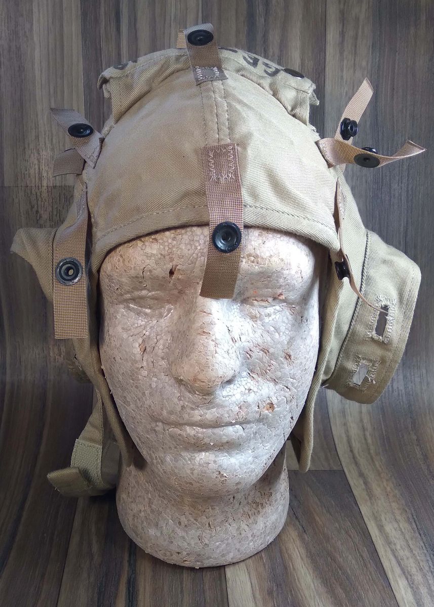MODERN U.S. NAVY FLIGHT DECK CREW HELMET, Item #5583