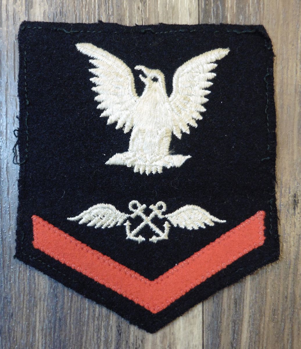 WWII US NAVY AVIATION BOATSWAIN MATE THIRD CLASS SHOULDER PATCH ON BLUE ...