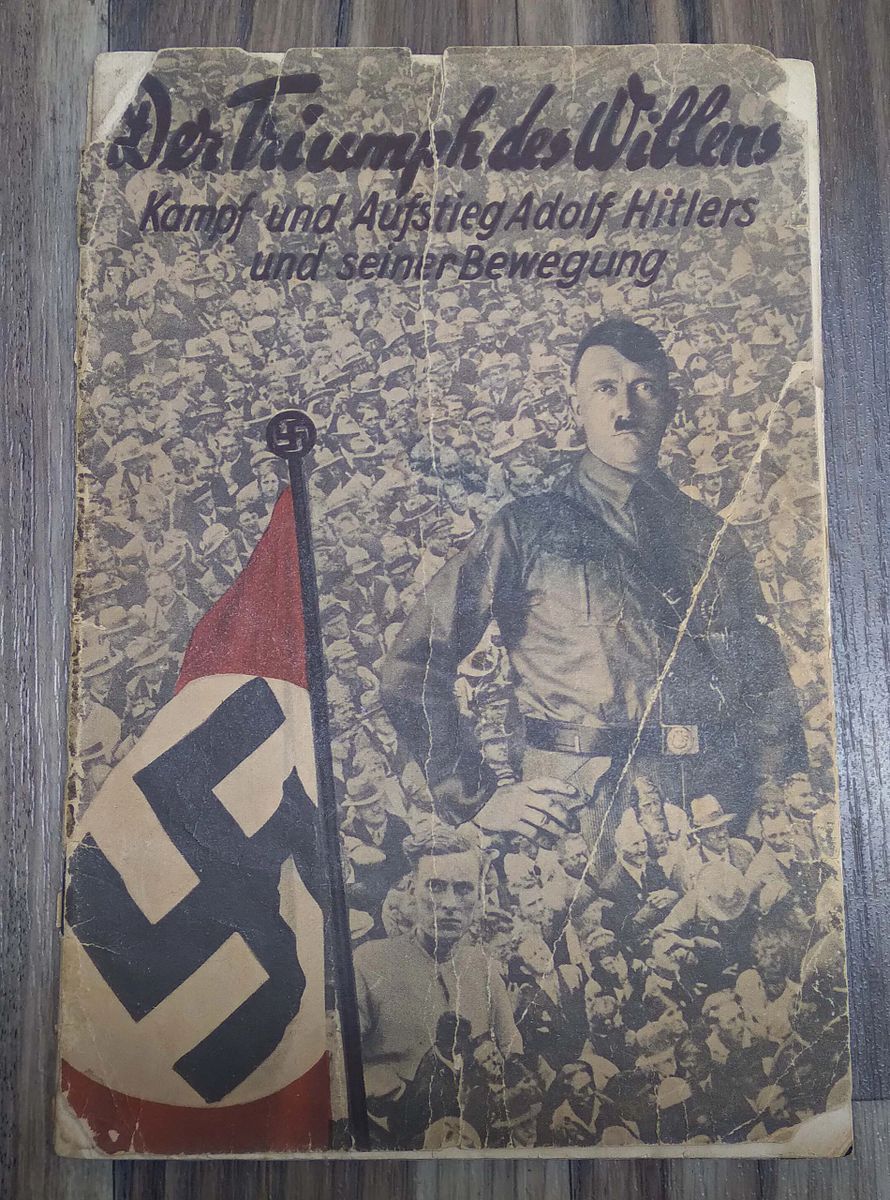 WWII GERMAN MAGAZINE DER TRIUMPH DES WILLENS, Item #8024