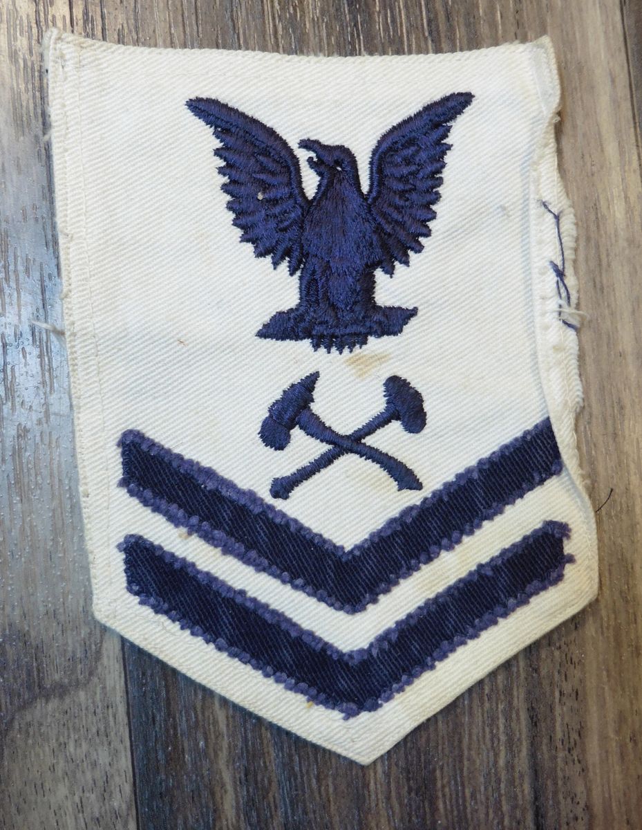 WWII US NAVY DAMAGE CONTROL SECOND CLASS SHOULDER PATCH ON WHITE COTTON ...