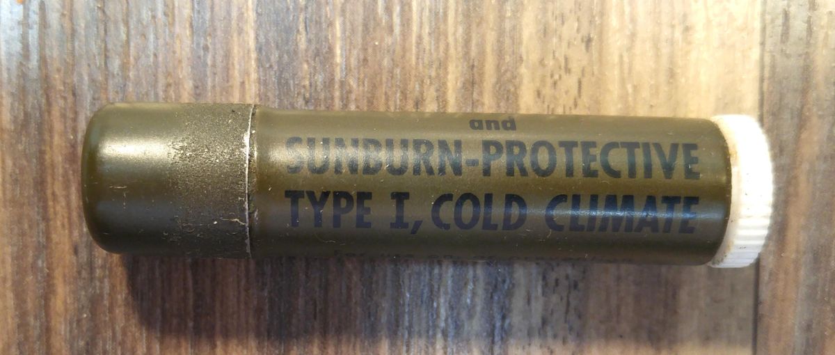 US ARMY CHAP STICK LIPSTICK, ANTI-CHAP, TYPE I BALM IN OD GREEN TUBE ...