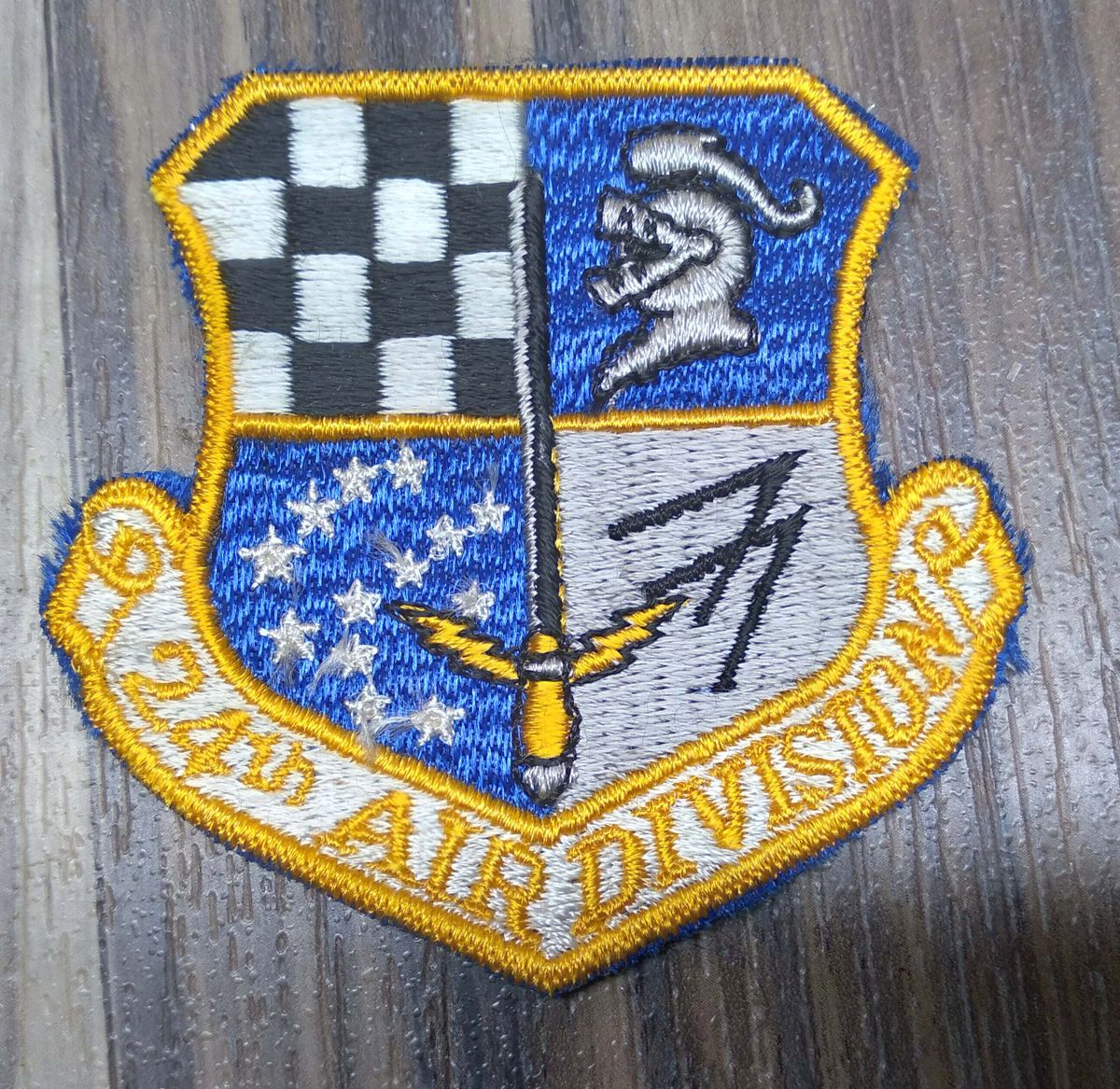 VINTAGE US AIR FORCE 24TH AIR DIVISION SQUADRON PATCH USAF, Item #6850