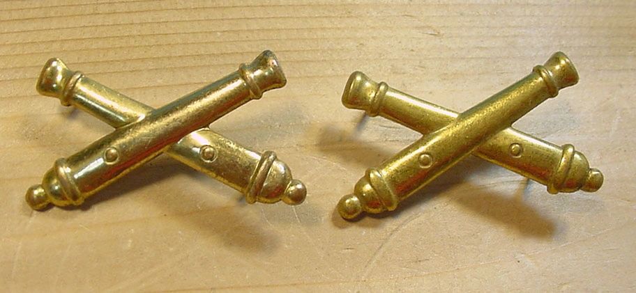 WWI UNITED STATES ARTILLERY OFFICERS ARTILLERY INSIGNIA SET, Item #2661