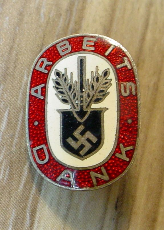 WWII GERMAN ENAMEL RAD PIN ARBEITS DANK, Item #3056