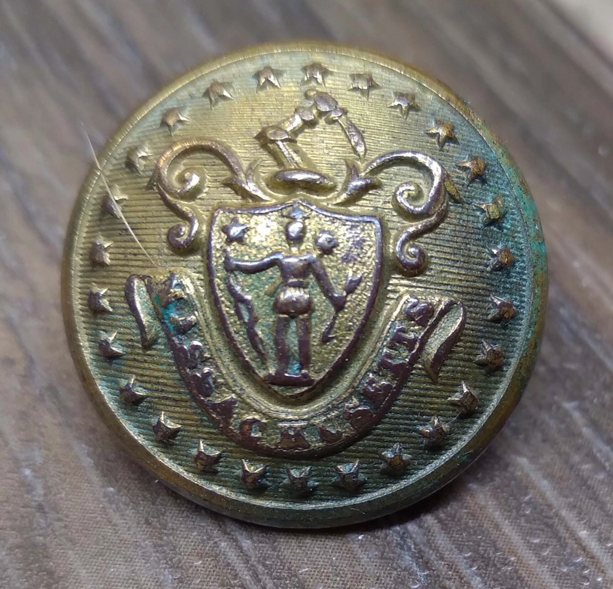 CIVIL WAR ERA MASSACHUSETTS STATE CREST COAT BUTTON BY D. EVANS AND CO ...