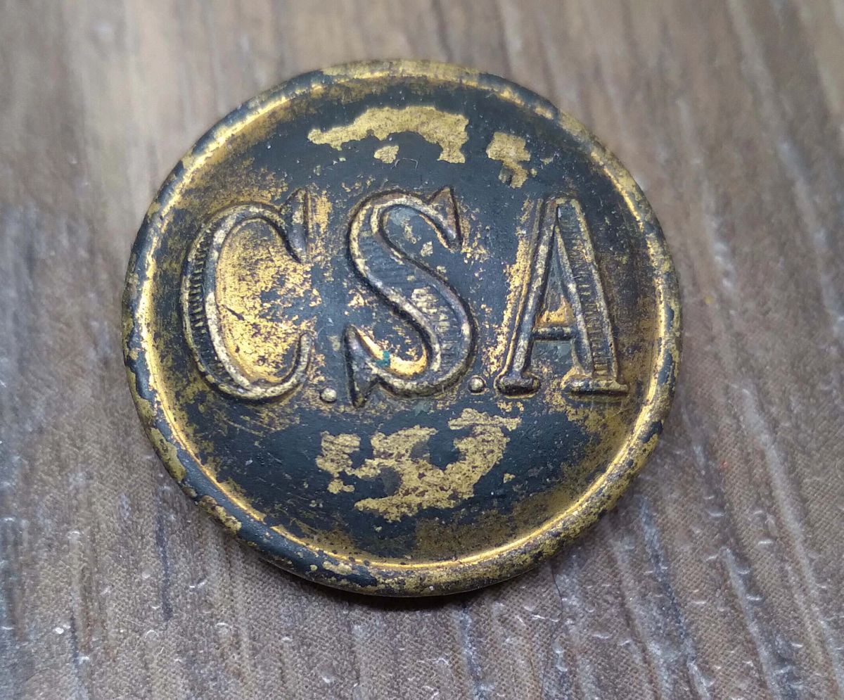 CIVIL WAR CONFEDERATE CSA SERVICE COAT BUTTON WATERBURY CO, Item #6922