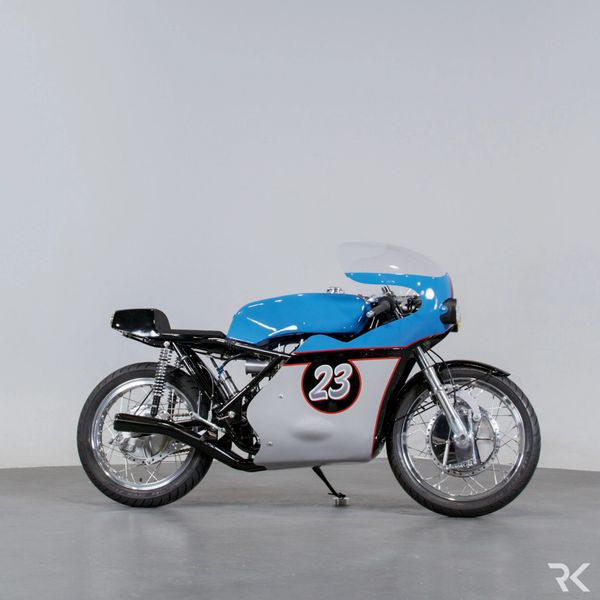 Gallery | Front Row Moto Show