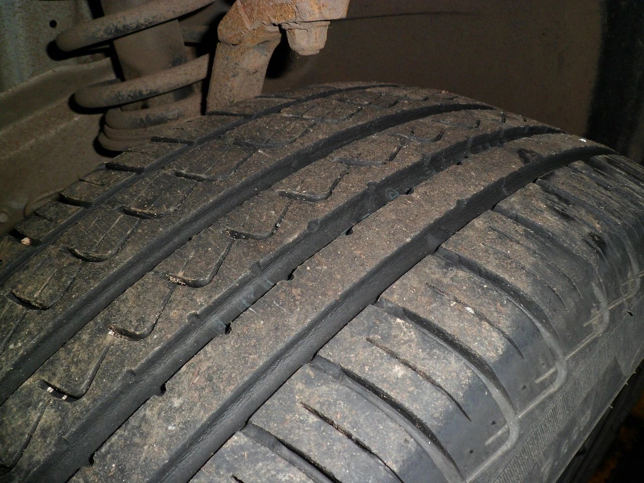 Understanding the Causes and Prevention of Cracked Tires Understanding the Causes and Prevention of Cracked Tires