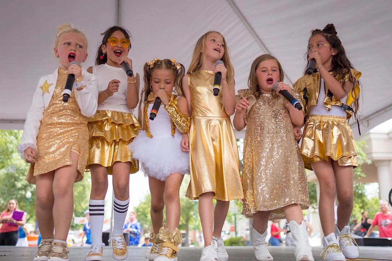 Vocal Lessons at The Pop Star Kids Music School