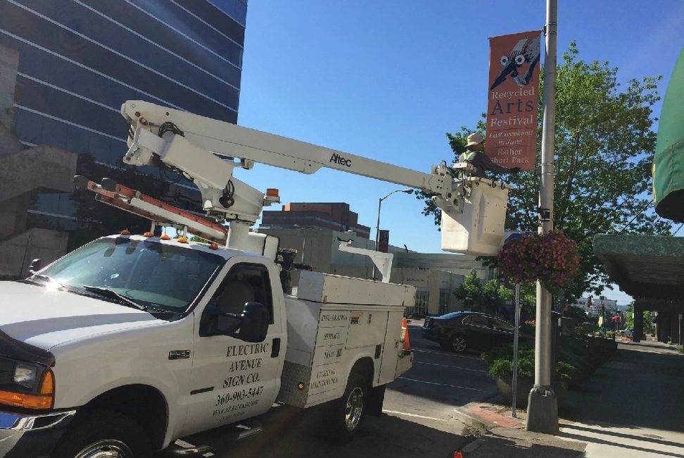 Electric Avenue Sign and Lighting