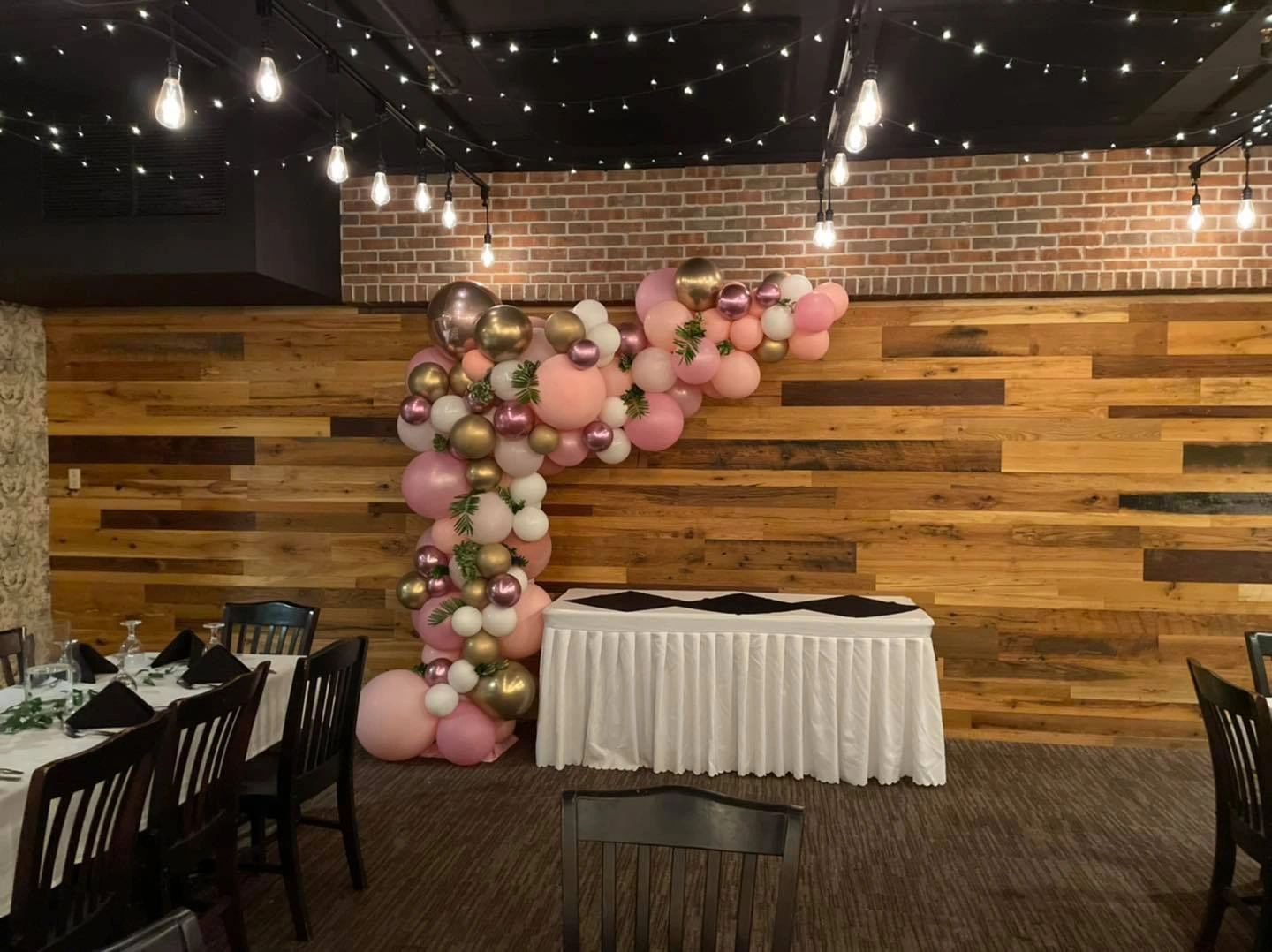 LGM Balloon Decor