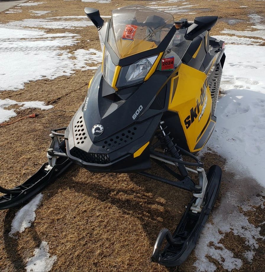 2014 SKI-DOO 600 SPORT